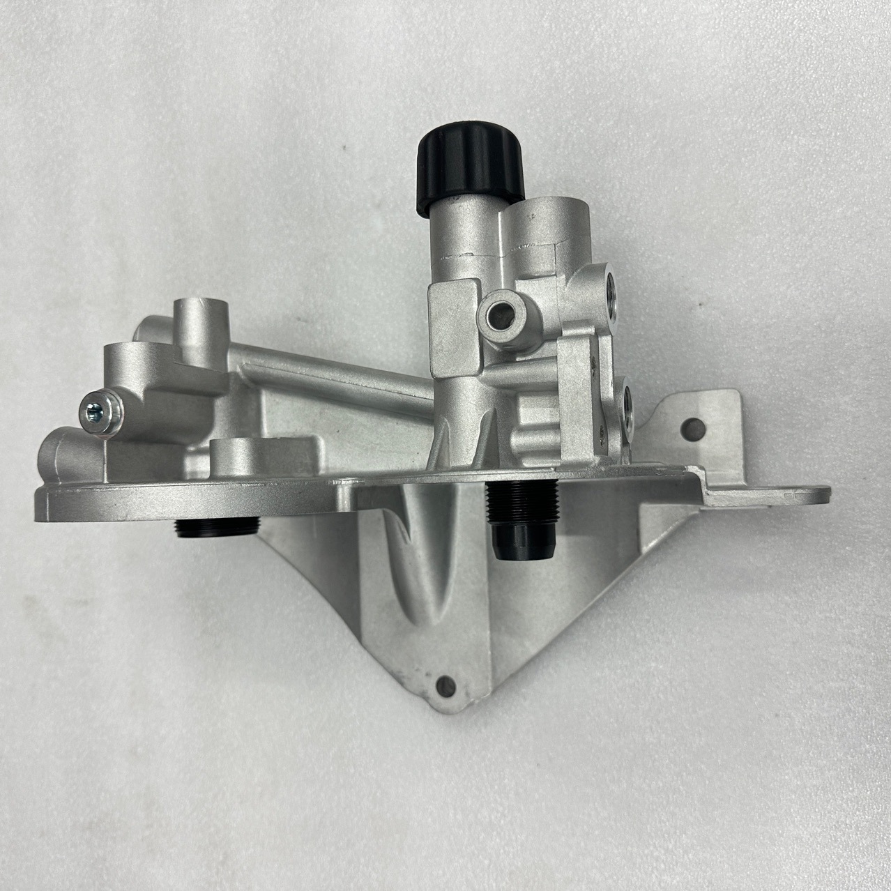 卡车配件适用沃尔沃卡车滤清器底座 21023285-阿里巴巴