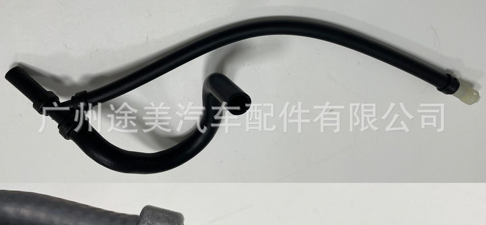 15834772适用凯迪拉克凯雷德悍马汽车加热器软管暖风水管15058002-阿里巴巴