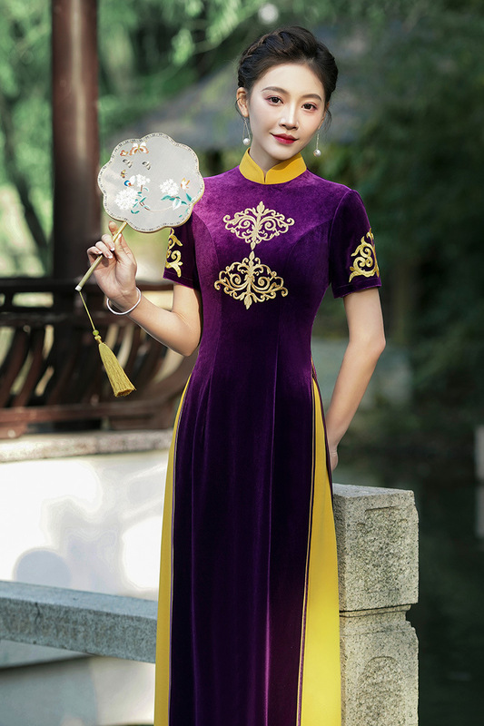 Women purple velvet Chinese dress Oriental Retro Qipao Cheongsam model ...