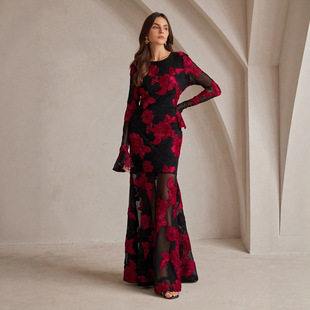 跨境欧美外贸女装时尚优雅连衣裙法式收腰显瘦露背绣花高级感长裙-阿里巴巴