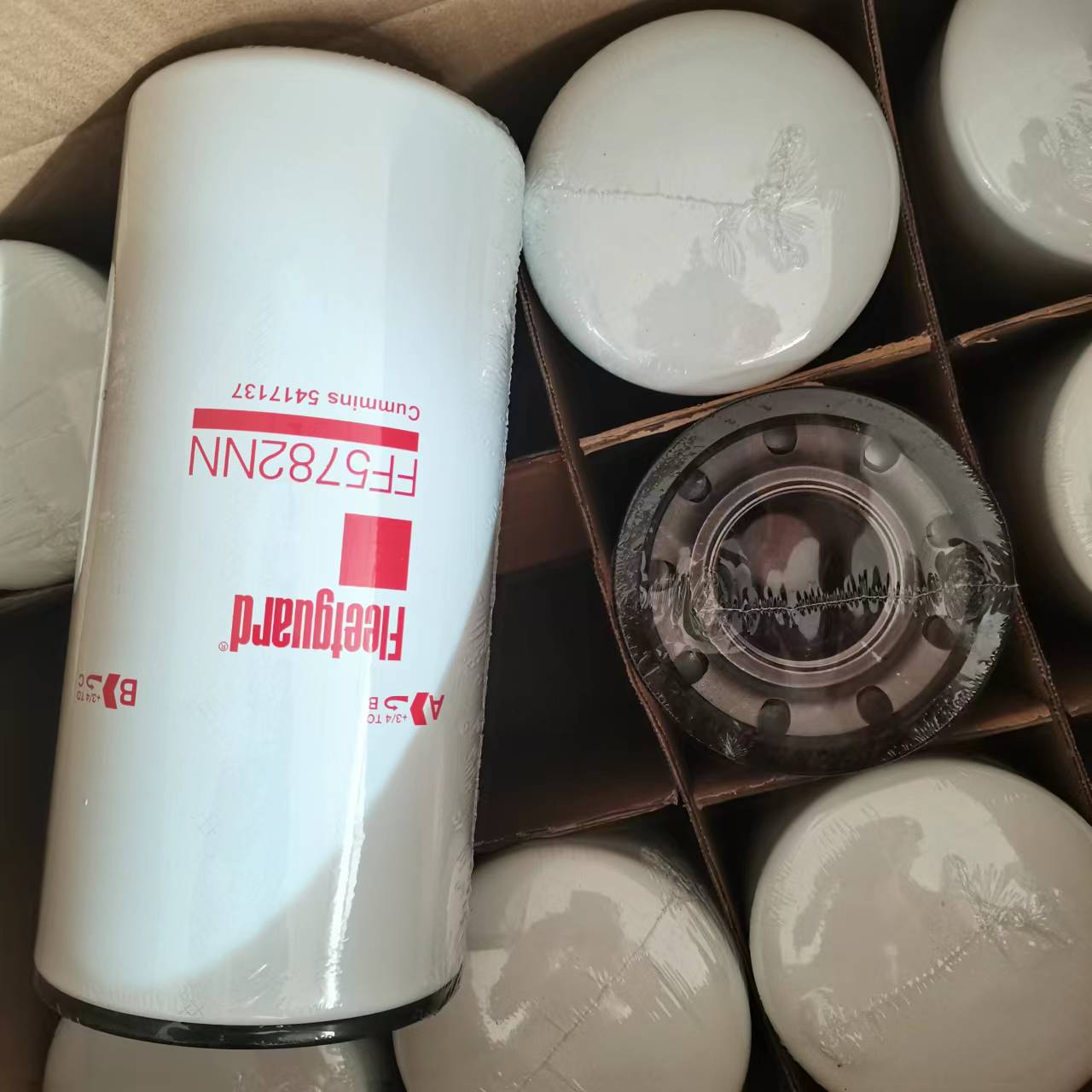 供应销售 弗列加滤芯 FF5782NN 机油滤芯 燃油滤芯 油水滤芯-阿里巴巴