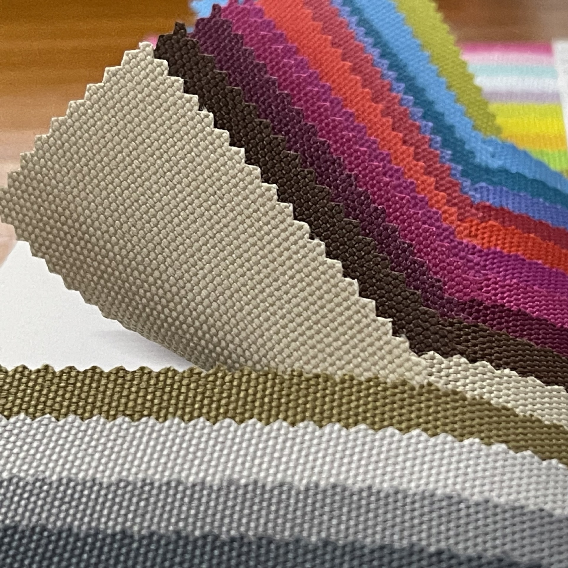 牛津化纤900D*600D防水特多龙加密过PU胶牛津 箱包 定 制-阿里巴巴