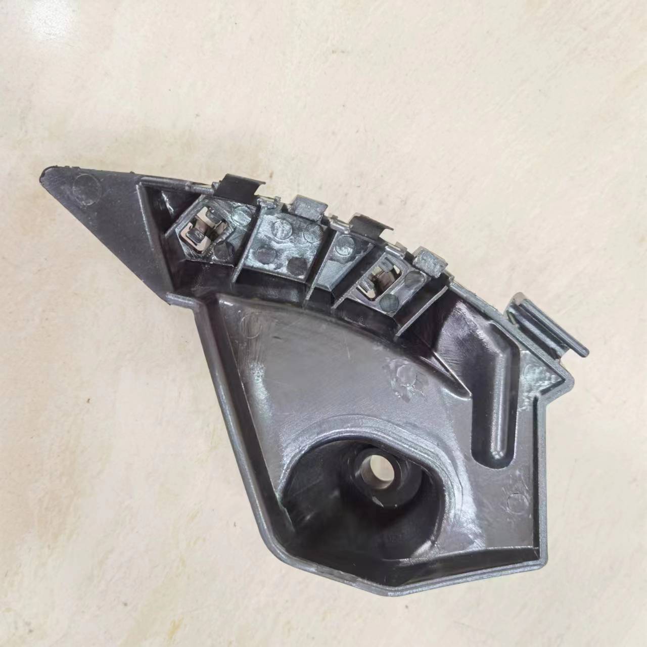 适用特斯拉model X前叶子板前保险杠支架1047092-00-H 1047093-00-阿里巴巴