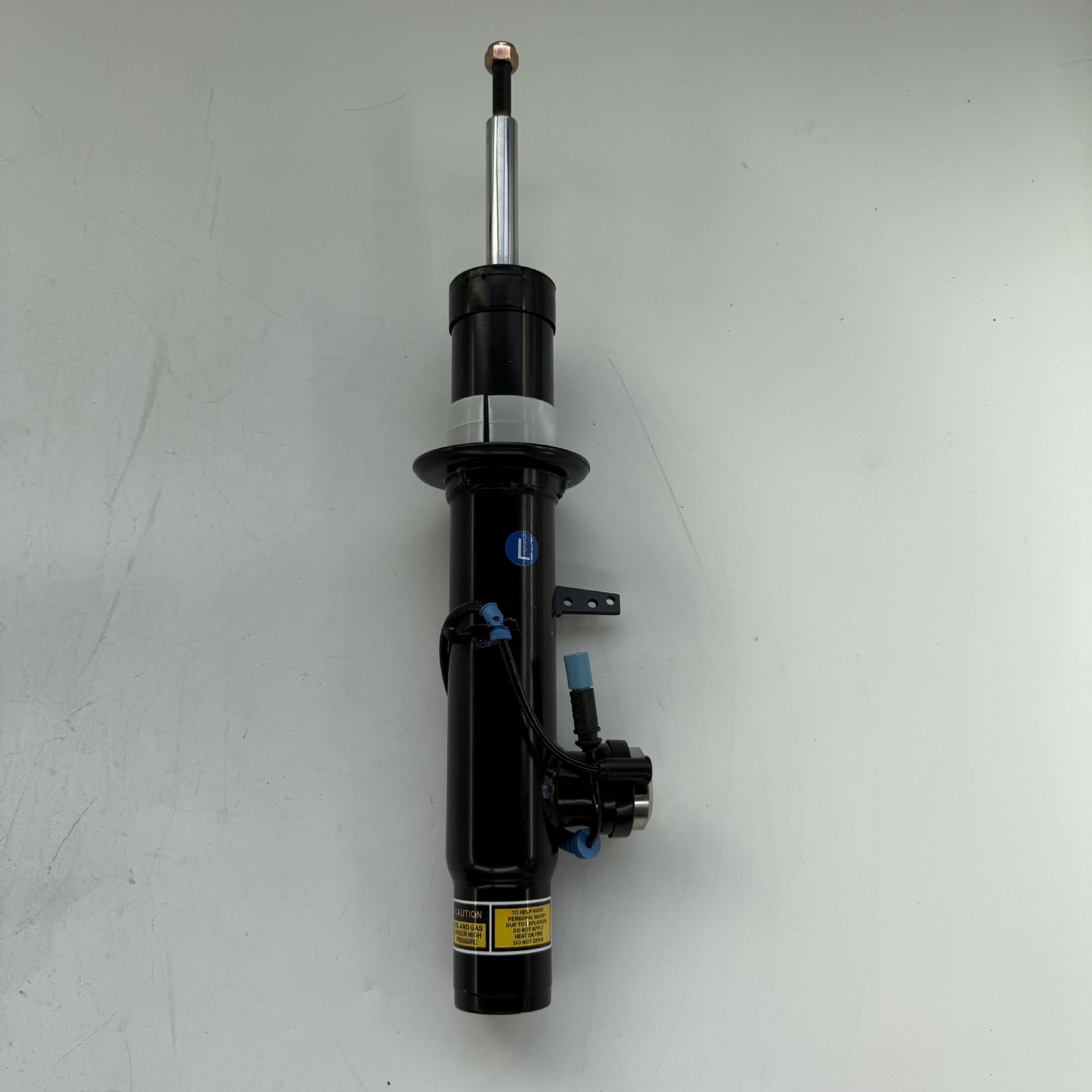 适用于宝马X5 X6F15前电机芯车型 减震器37116863174/37116863173-阿里巴巴