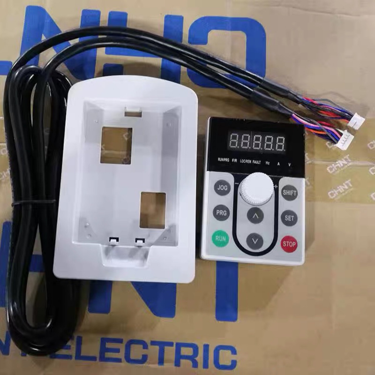 正品现货正泰变频器NVF2G-1.5Kw3.7Kw380V三相风机水泵调速器-阿里巴巴