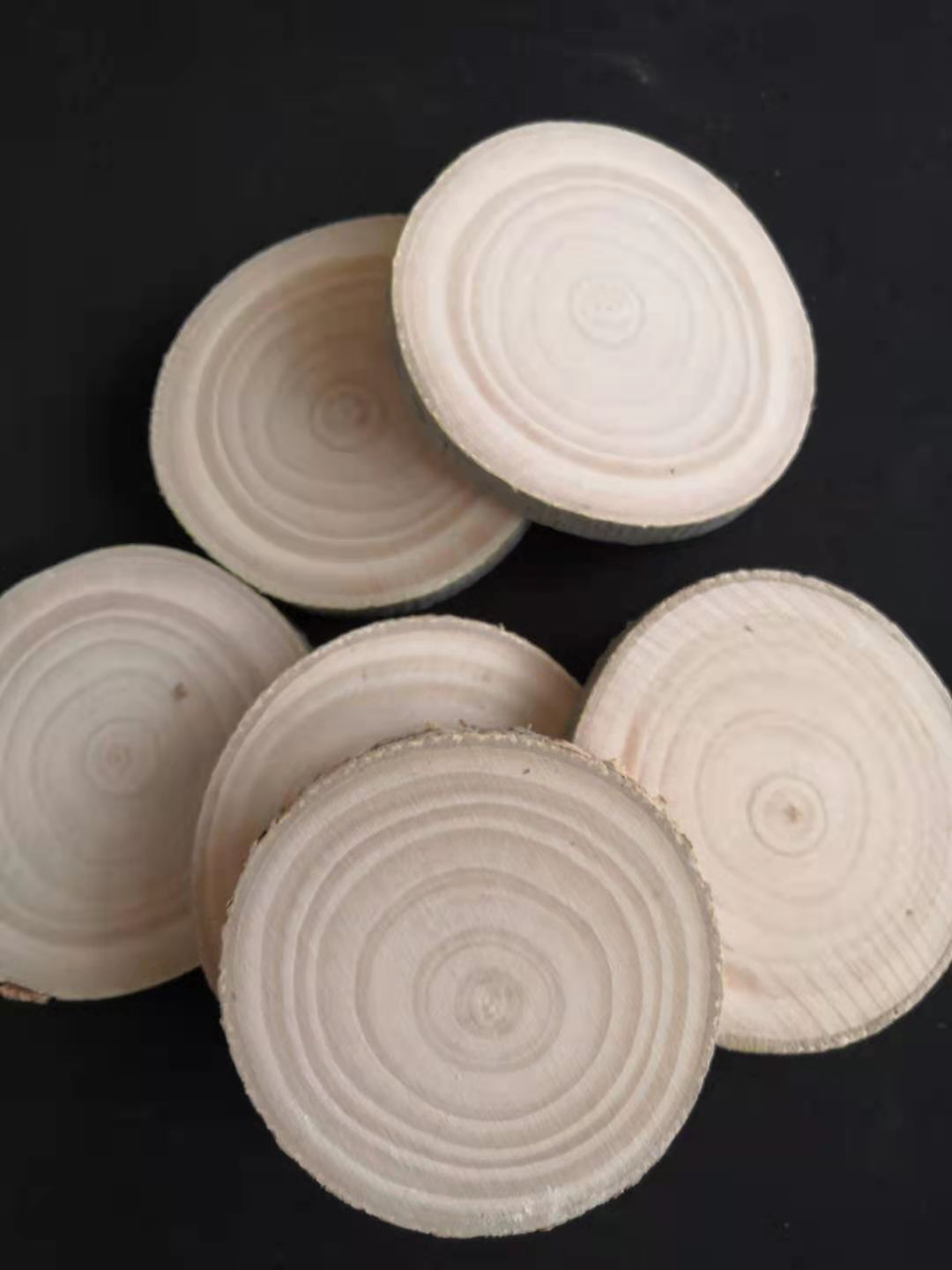 Wholesale growth rings, round wood chips, small wood blocks, solid wood ...