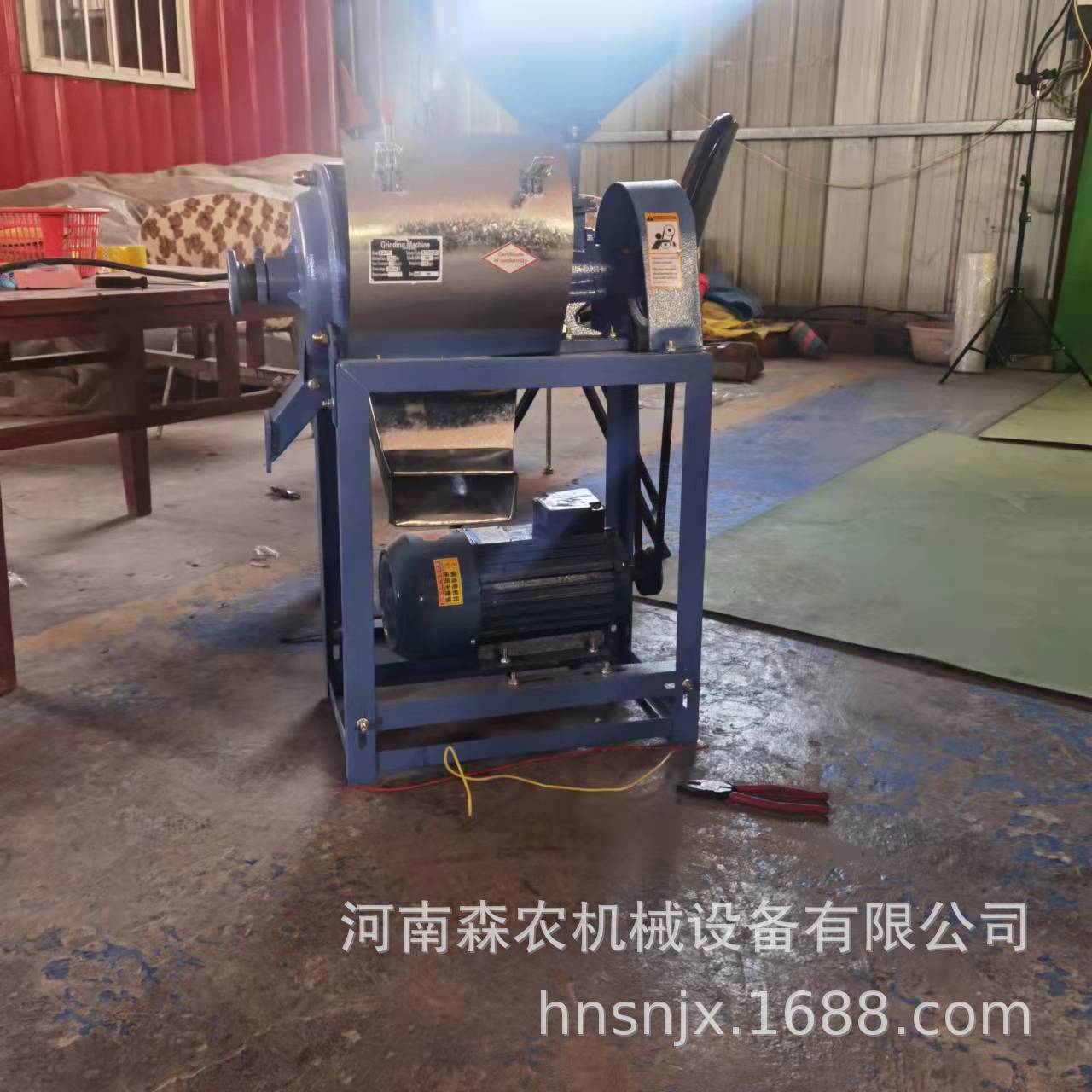 供应家用小型磨粉机180小麦磨面机玉米麦麸分离机 五谷杂粮磨面机 阿里巴巴