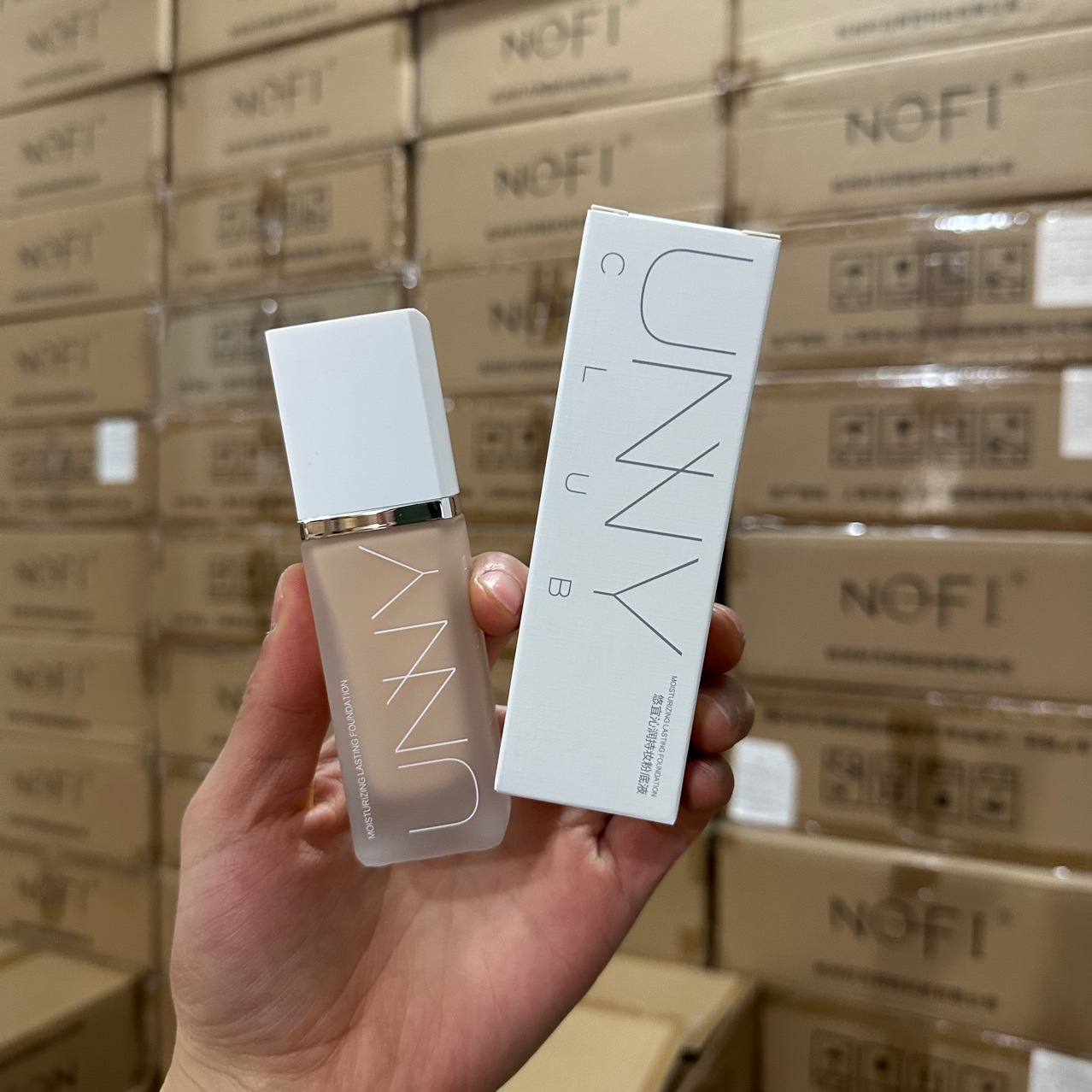 UNNY粉底液遮瑕打底膏BB霜保湿水润干油皮不易脱妆学生平价正品女-阿里巴巴