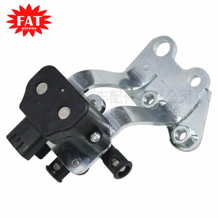 适用于雷克萨斯GX460丰田霸道150高度控制分配阀带支架4896060010-阿里巴巴