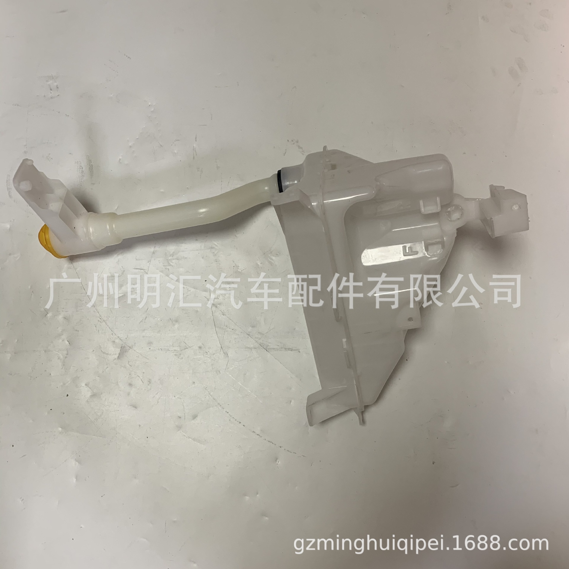 85315-0K250适用于丰田海拉克斯VIGO 挡风玻璃洗涤喷水壶 总成-阿里巴巴