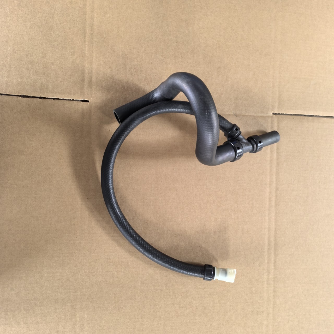 适用凯迪拉克暖风水管15834772 15058002 10367225 15005677-阿里巴巴