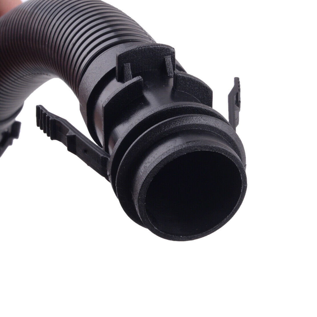 适用宝马N47 N57凸轮盖空气滤清器进气管13717810772 13717803842-阿里巴巴