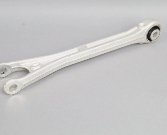 适用于玛莎拉蒂 670002808 牵引控制臂 叉形臂左右通用 M157-阿里巴巴