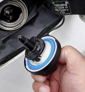 16117222391 适用于宝马1系2系3系5系6系7系燃油加注管盖油箱盖-阿里巴巴