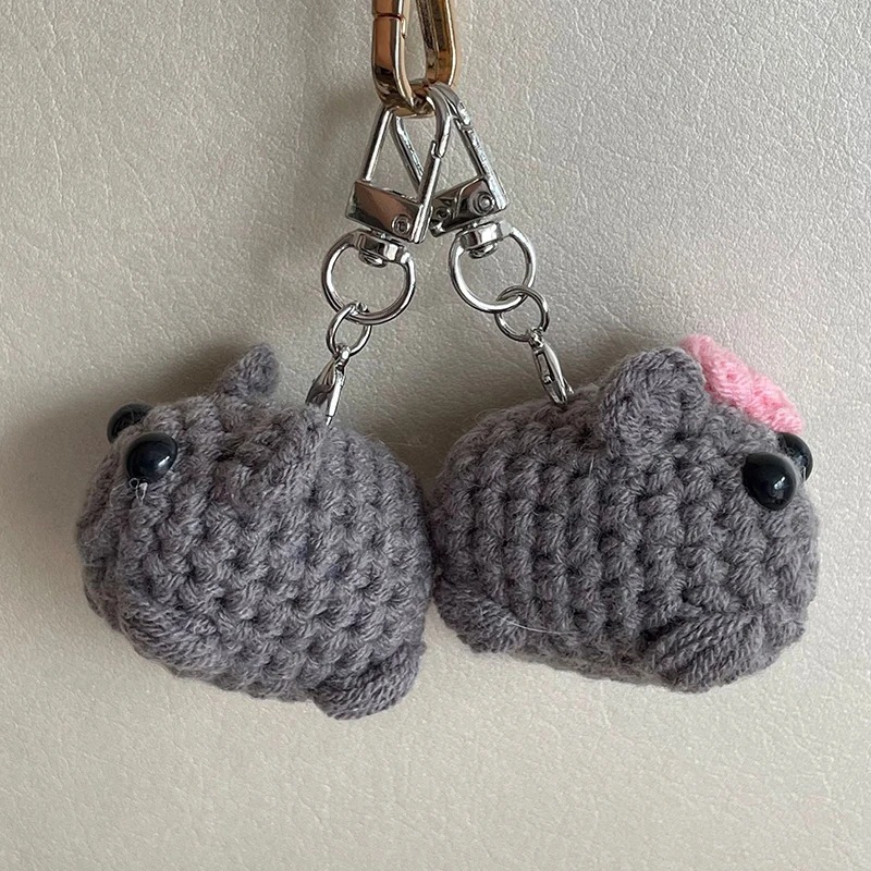 Meme Sad Hamster Plush悲伤仓鼠钥匙扣挂件摆件手工玩偶饰品-阿里巴巴