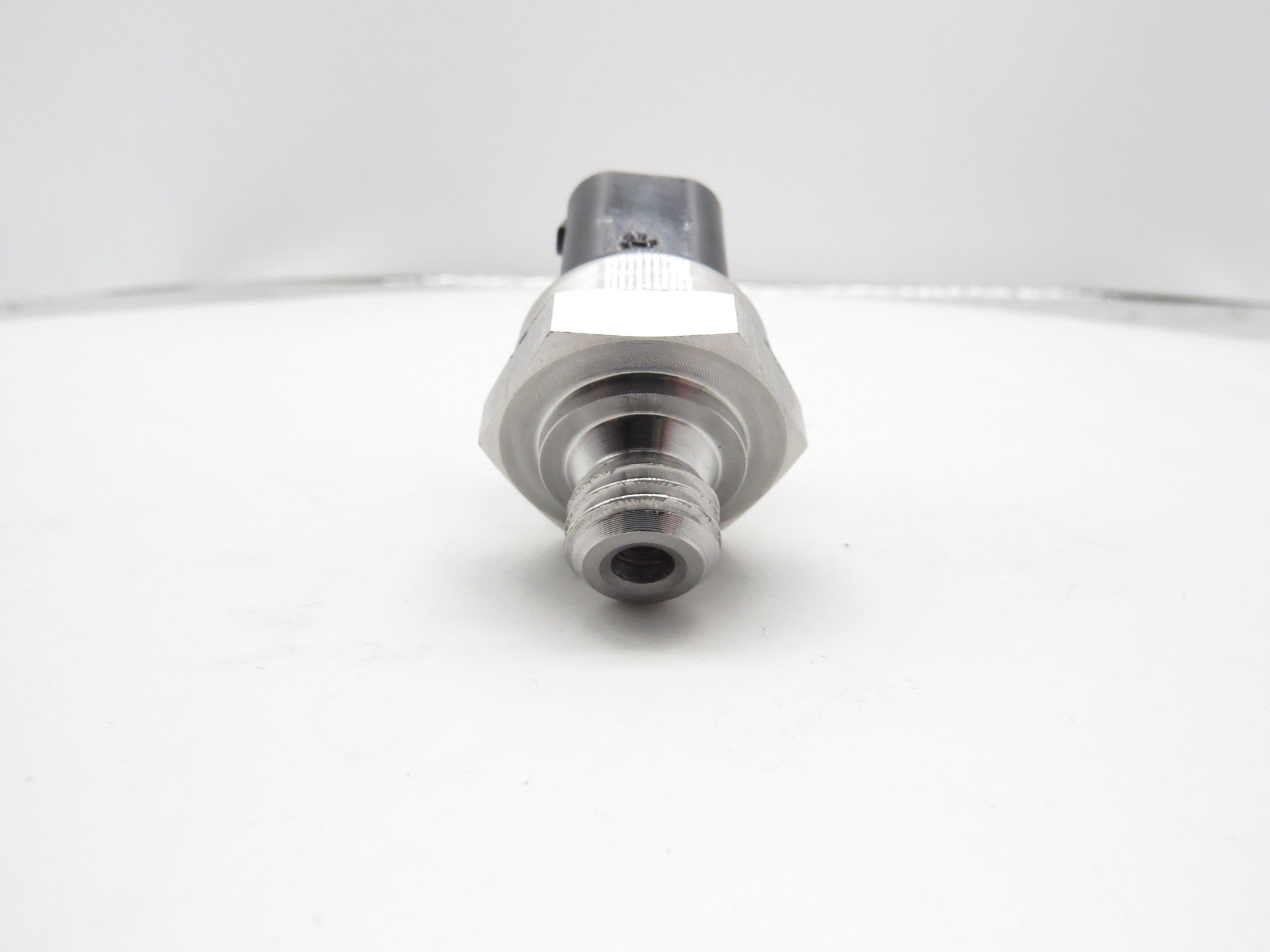 A0091535028 适用于奔驰汽车配件 共轨压力传感器 燃油导轨传感器-阿里巴巴