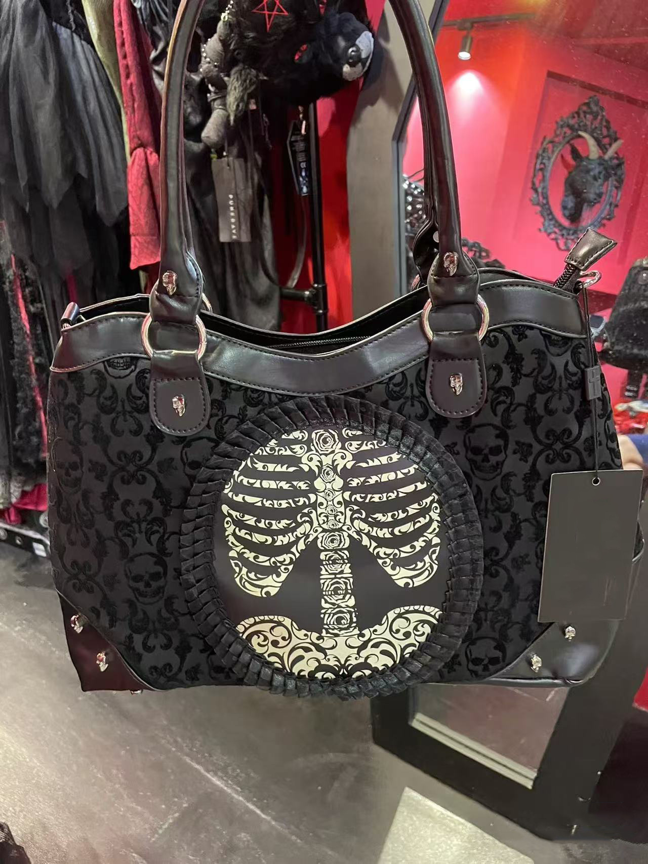 暗黑哥特朋克Lolita印花手提单肩斜挎包复古蕾丝植绒骷髅头骨架包-阿里巴巴