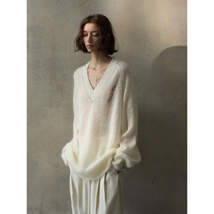 【识几】马海毛V领镂空毛边上衣春季新款慵懒休闲宽松套头衫M8262-阿里巴巴