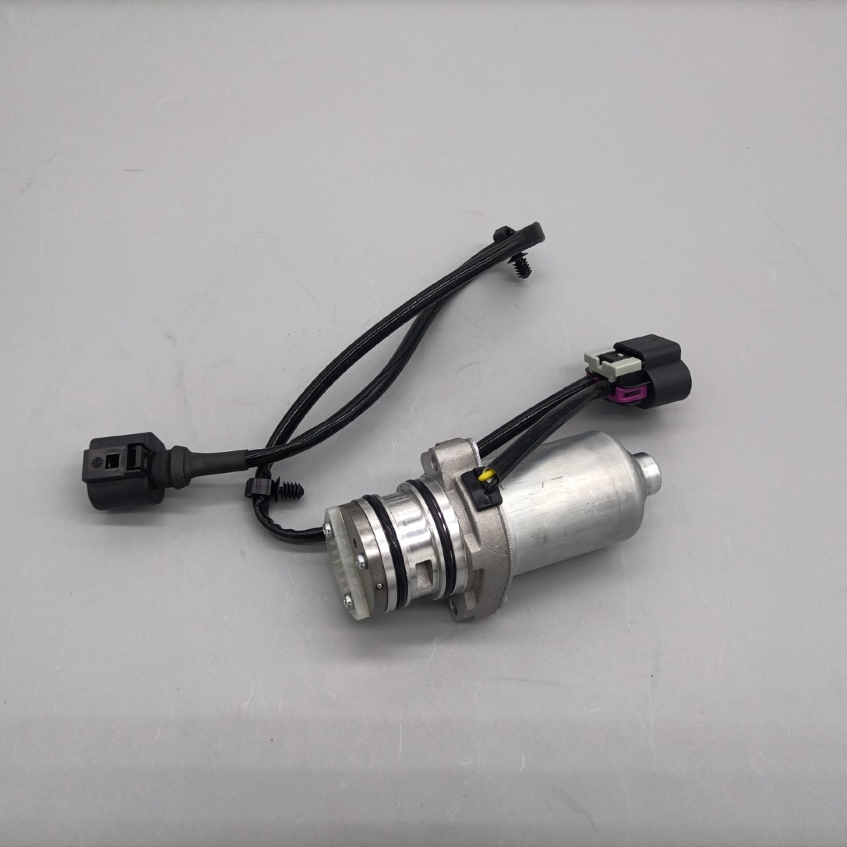 22765779适用于凯迪拉克SRX10-16差速器油泵电机 离合器电机-阿里巴巴