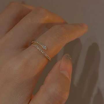 S925纯银镀14K金蛇形戒指女小众设计感镶钻轻奢精致时尚开口戒-阿里巴巴