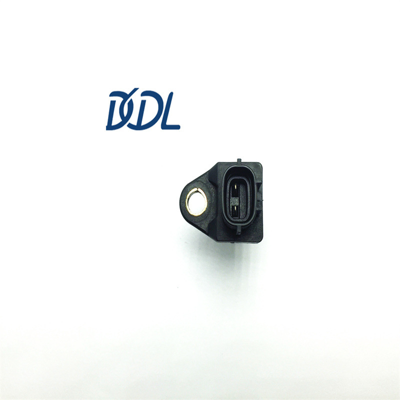 汽车曲轴位置传感器适用于0296000570 029600-0570 8-94390279-0-阿里巴巴