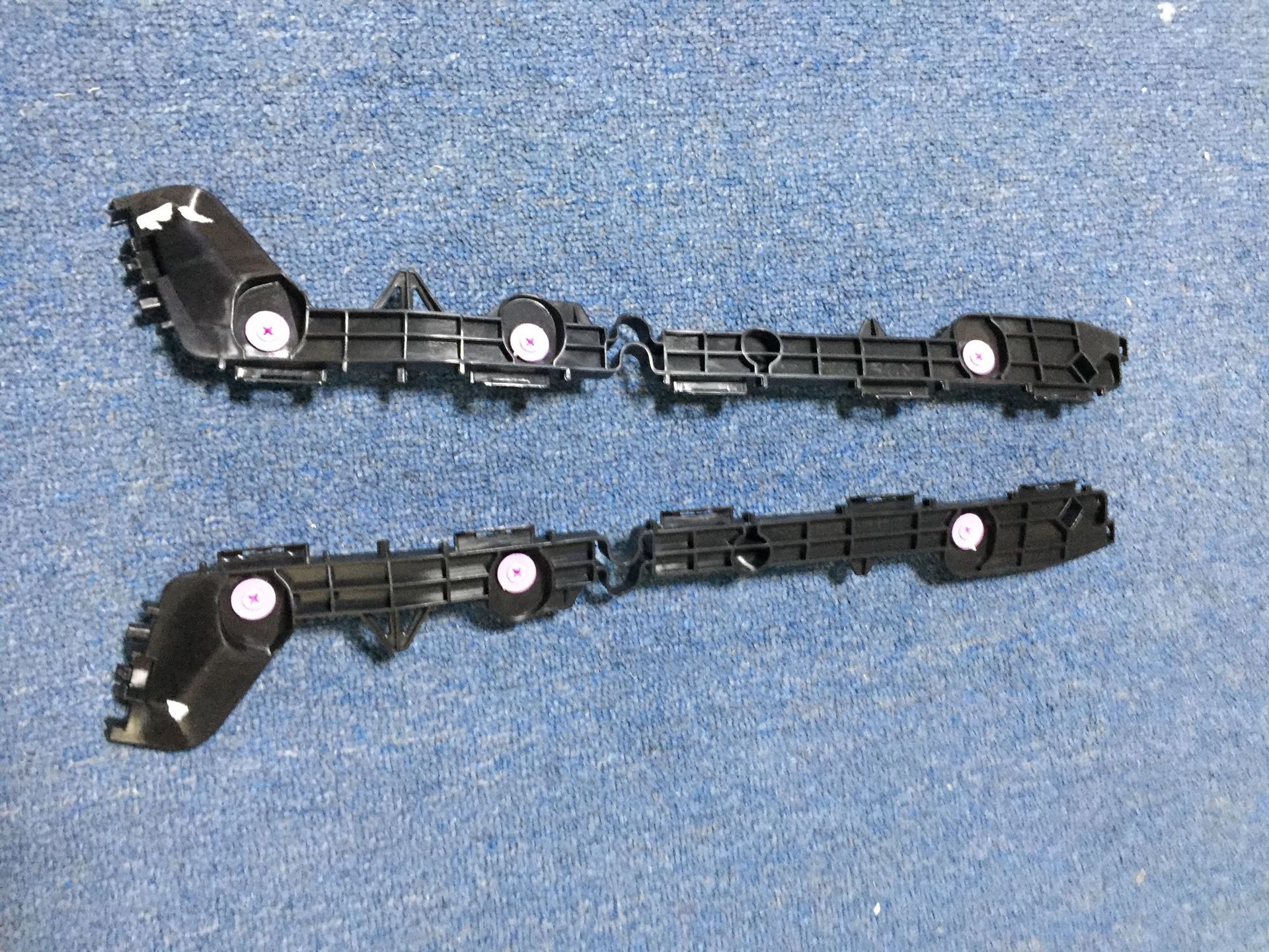 适用于普锐斯ZVW50轿车保险杠支架零件52576-47060后保险杠支架-阿里巴巴