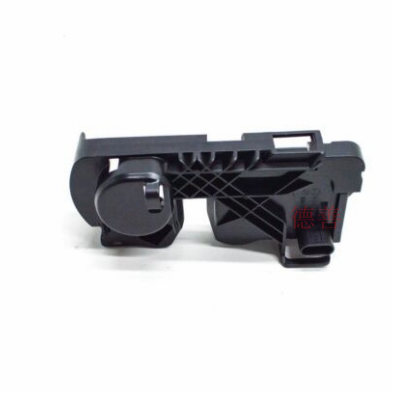 适用奔驰156 117 246 176 447 448 限位开关 机盖锁 2468700558-阿里巴巴