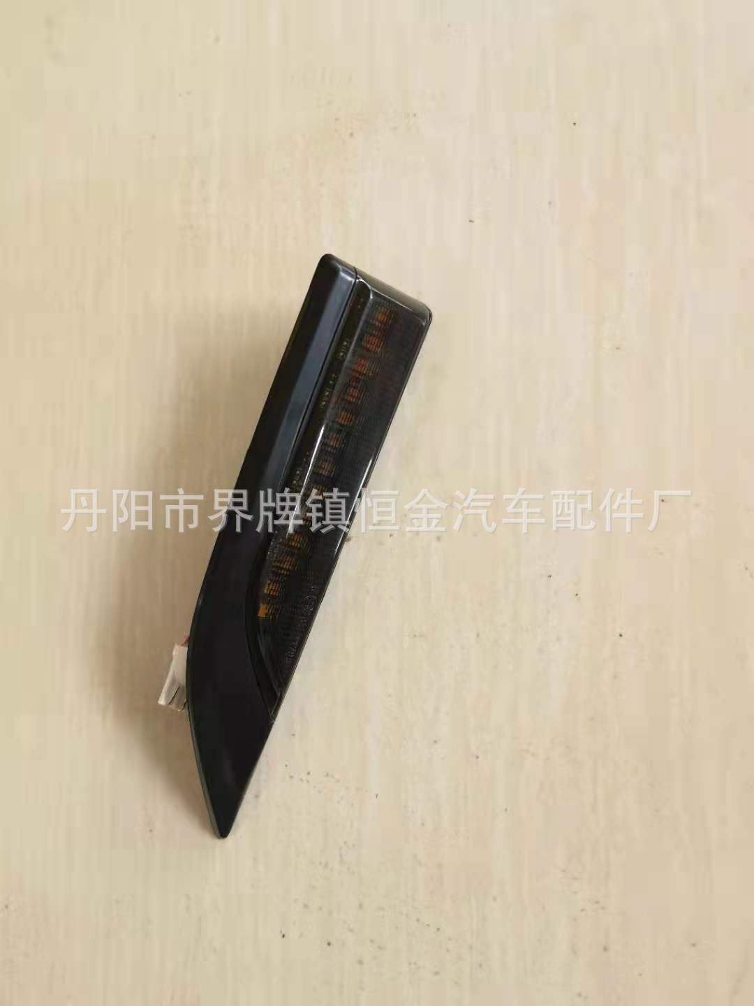 适用大众迈特威 T6 T7开迪 LED叶子板边灯流光 流水小边灯 转向灯-阿里巴巴