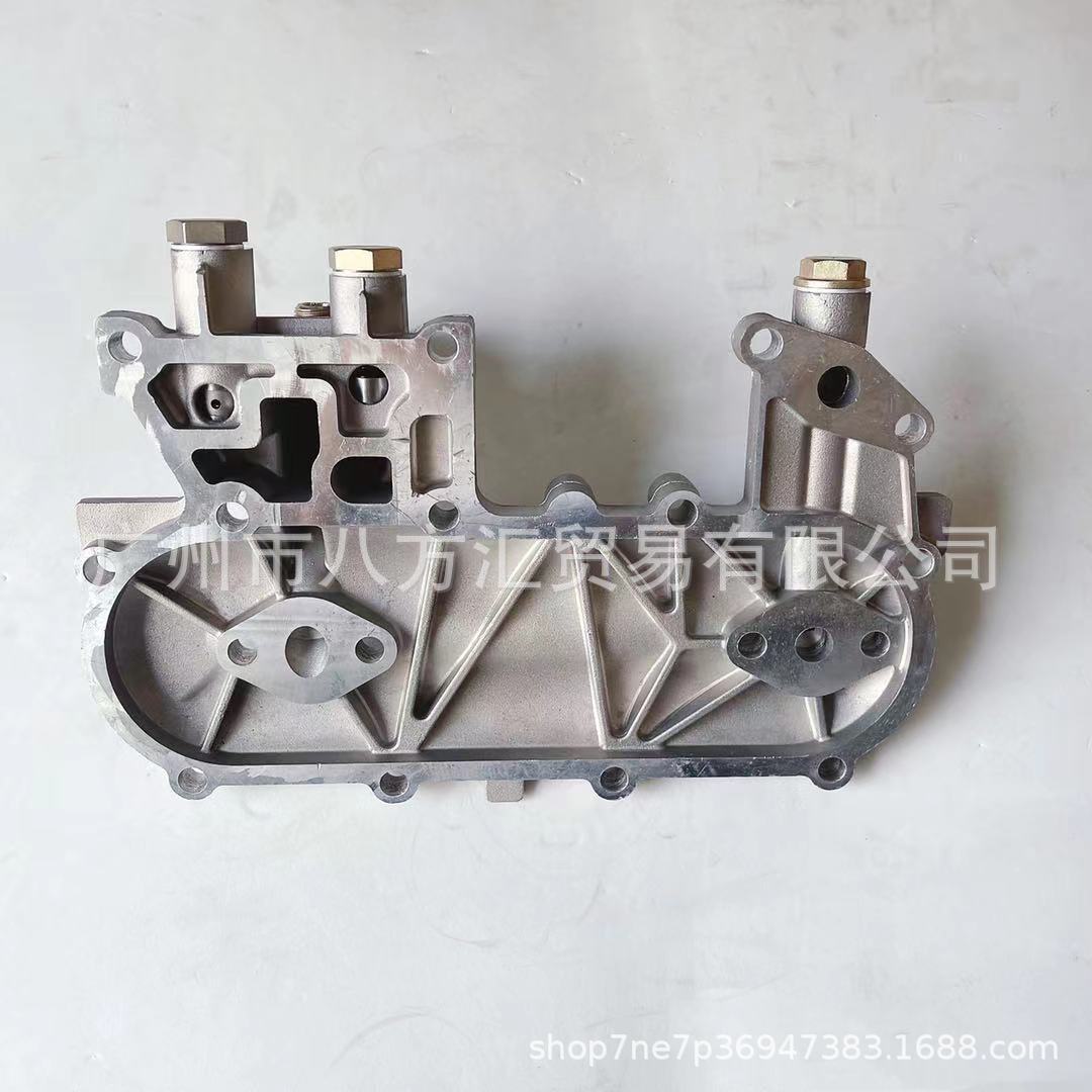 15609-54013海狮机油边盖 HILUX海拉克斯机油边盖 机油冷却器上盖-阿里巴巴