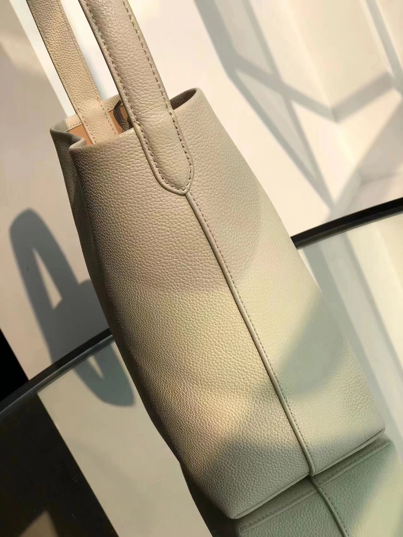 The Row水桶包真皮女包新款通勤托特包单肩腋下手提包包一件代发-阿里巴巴