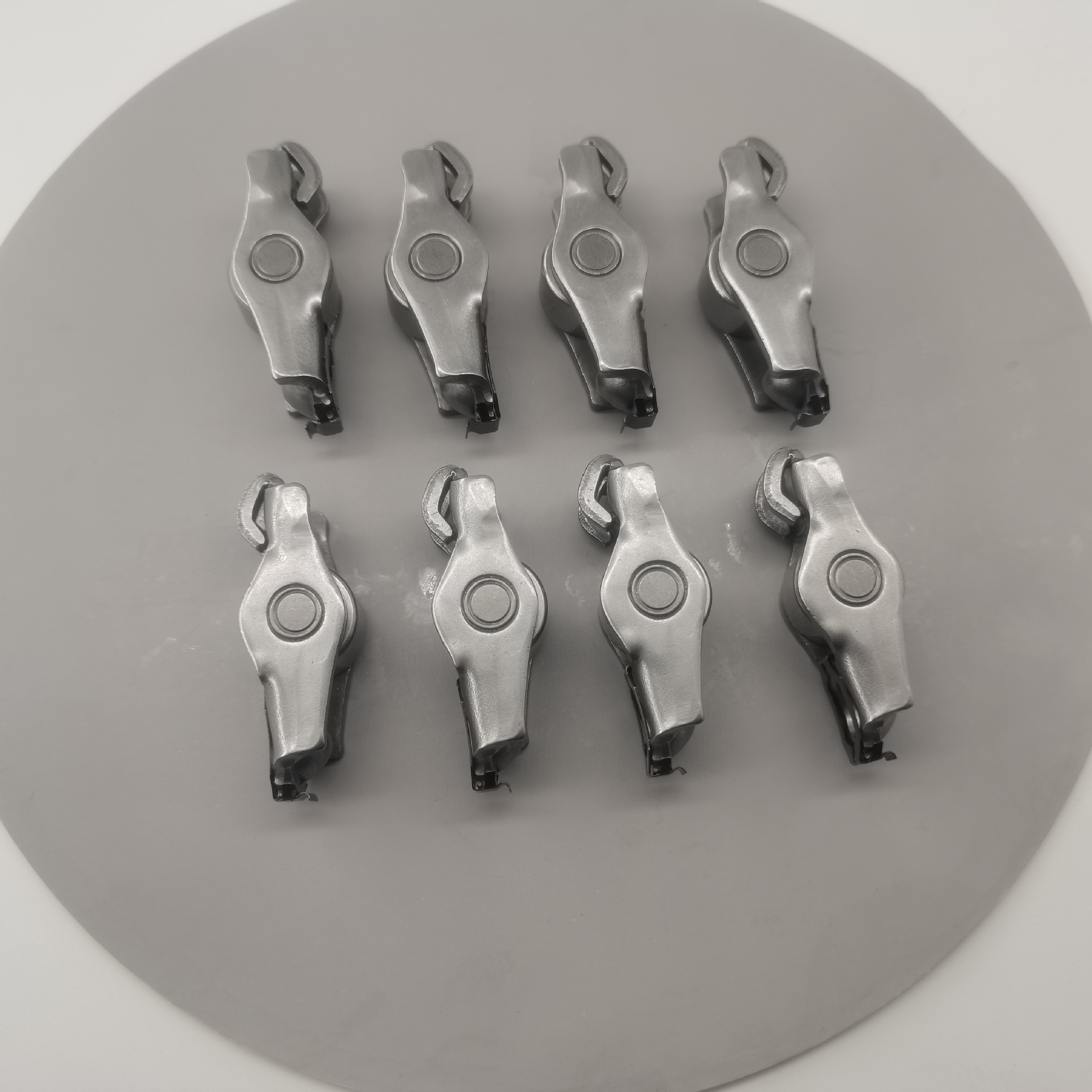 适用拉达、尼桑、雷诺发动机气门滚子摇臂1325700QAB 7700107556-阿里巴巴