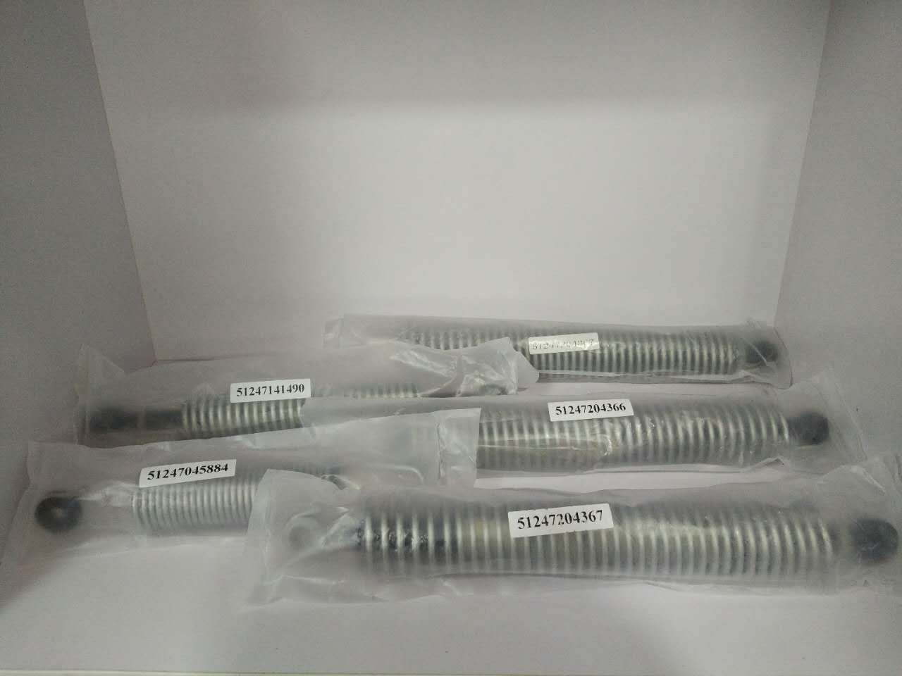 后备箱弹簧拉簧 尾门弹簧支撑杆卡扣 适用于宝马F10 51247204366-阿里巴巴