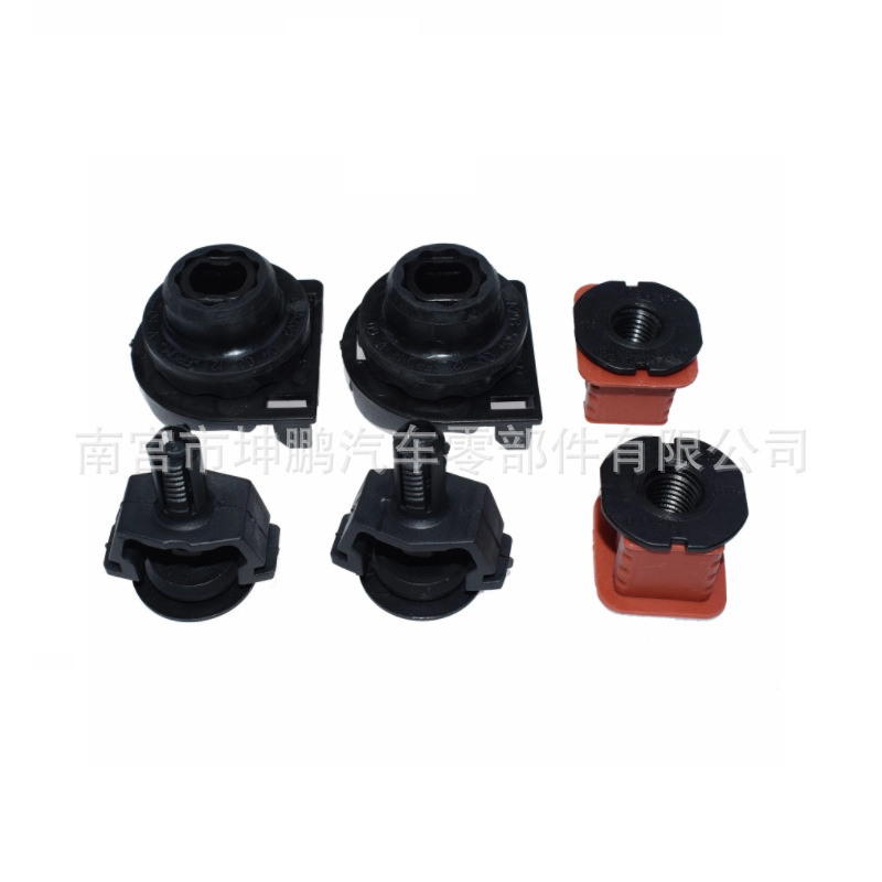 适用于奔驰水箱散热器配件1695040114, A2045040514, A2035040012-阿里巴巴