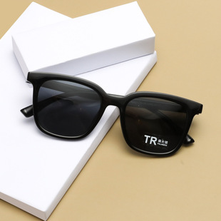 韩版TAC偏光防晒太阳镜TR90眼镜框时尚装饰墨镜ins风网红遮阳眼镜-阿里巴巴