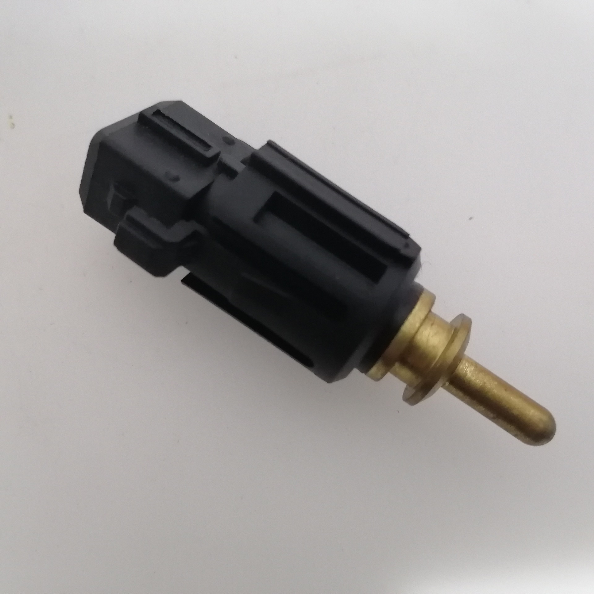 1433077 13621433077 MEK105210 NSC000100适用于宝马水温传感器-阿里巴巴