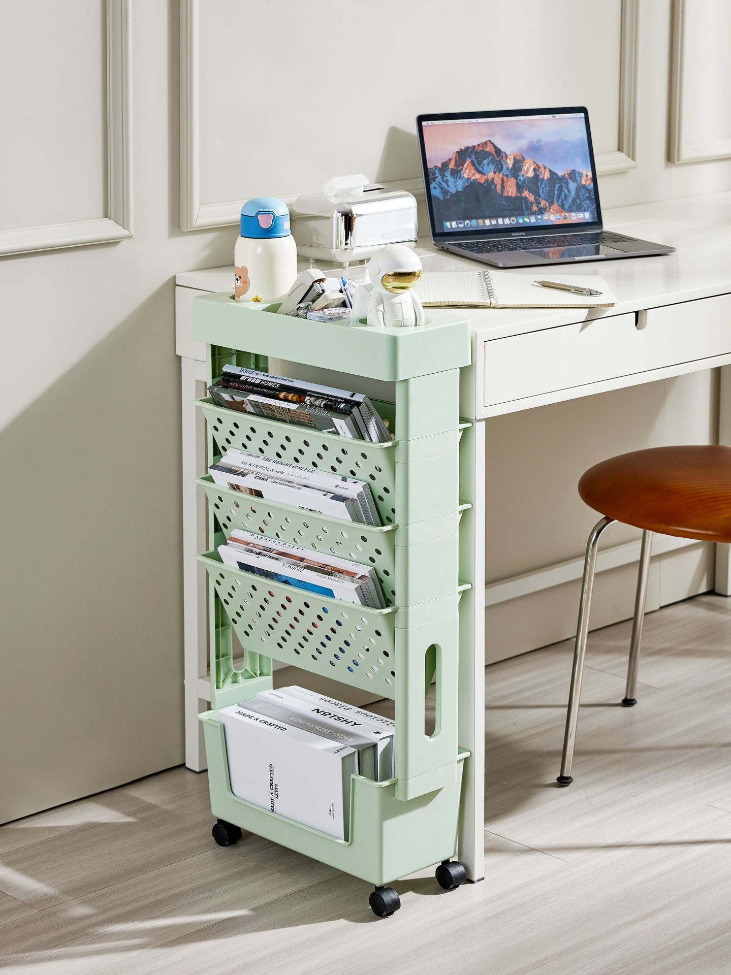 简约可移动书架带滑轮书房图书收纳整理架教室多层桌面书本置物架-阿里巴巴