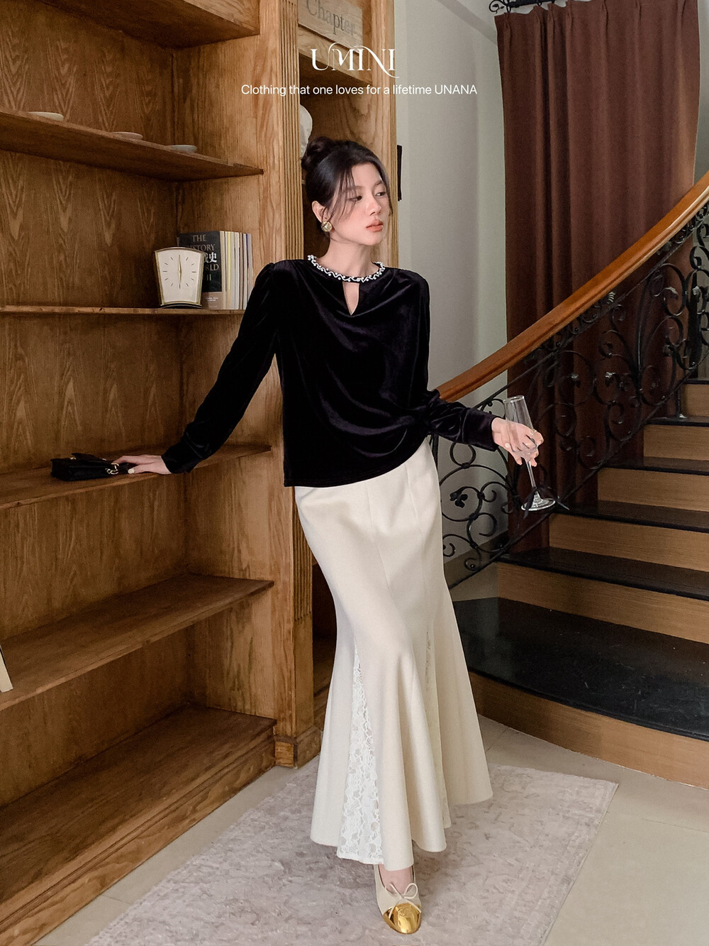 U+MINI十三行D3221新品圣诞年会系列法式复古手工缝珠丝绒小衫女-阿里巴巴