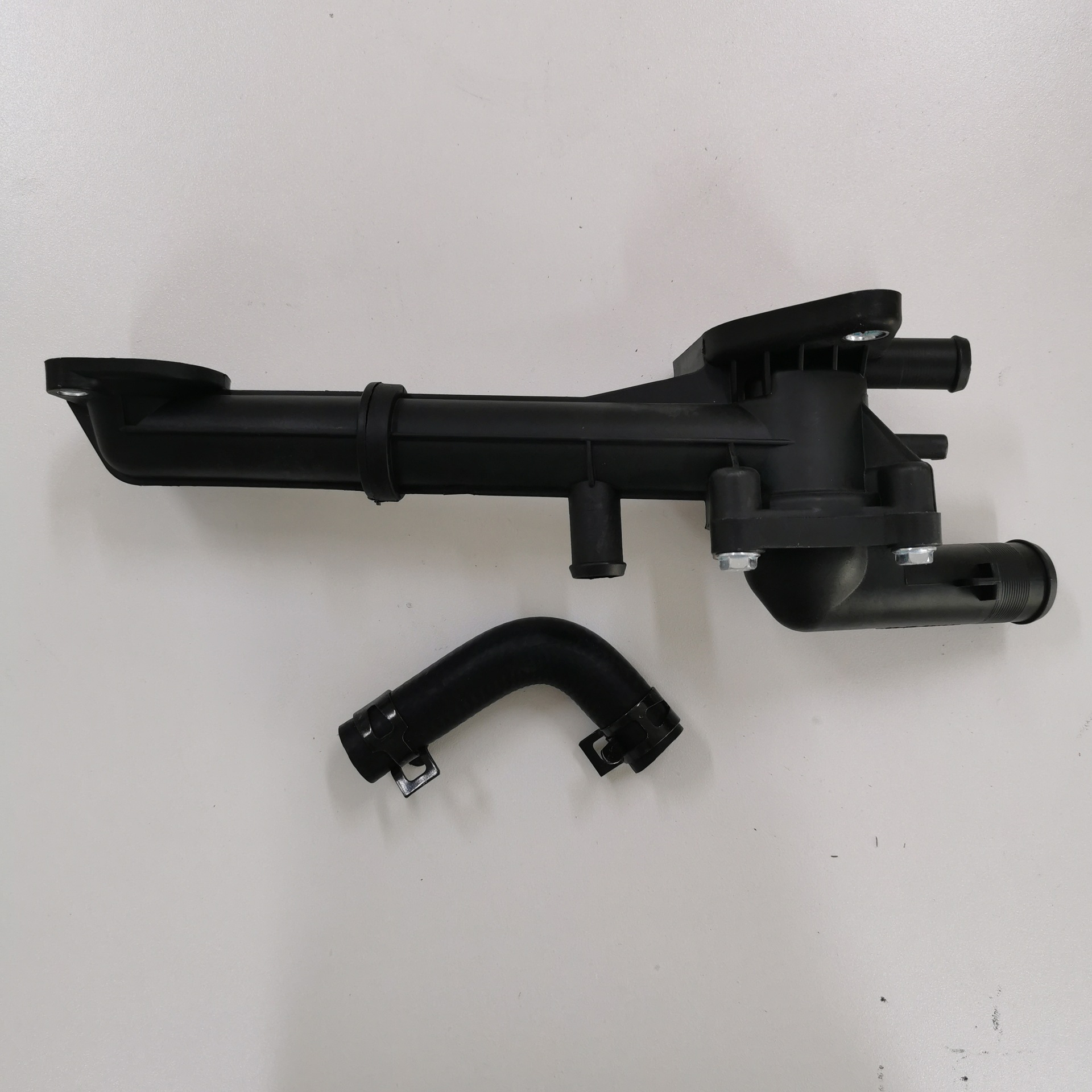 2560002566汽车节温器总成，水通总成适用于现代25600-02566-阿里巴巴