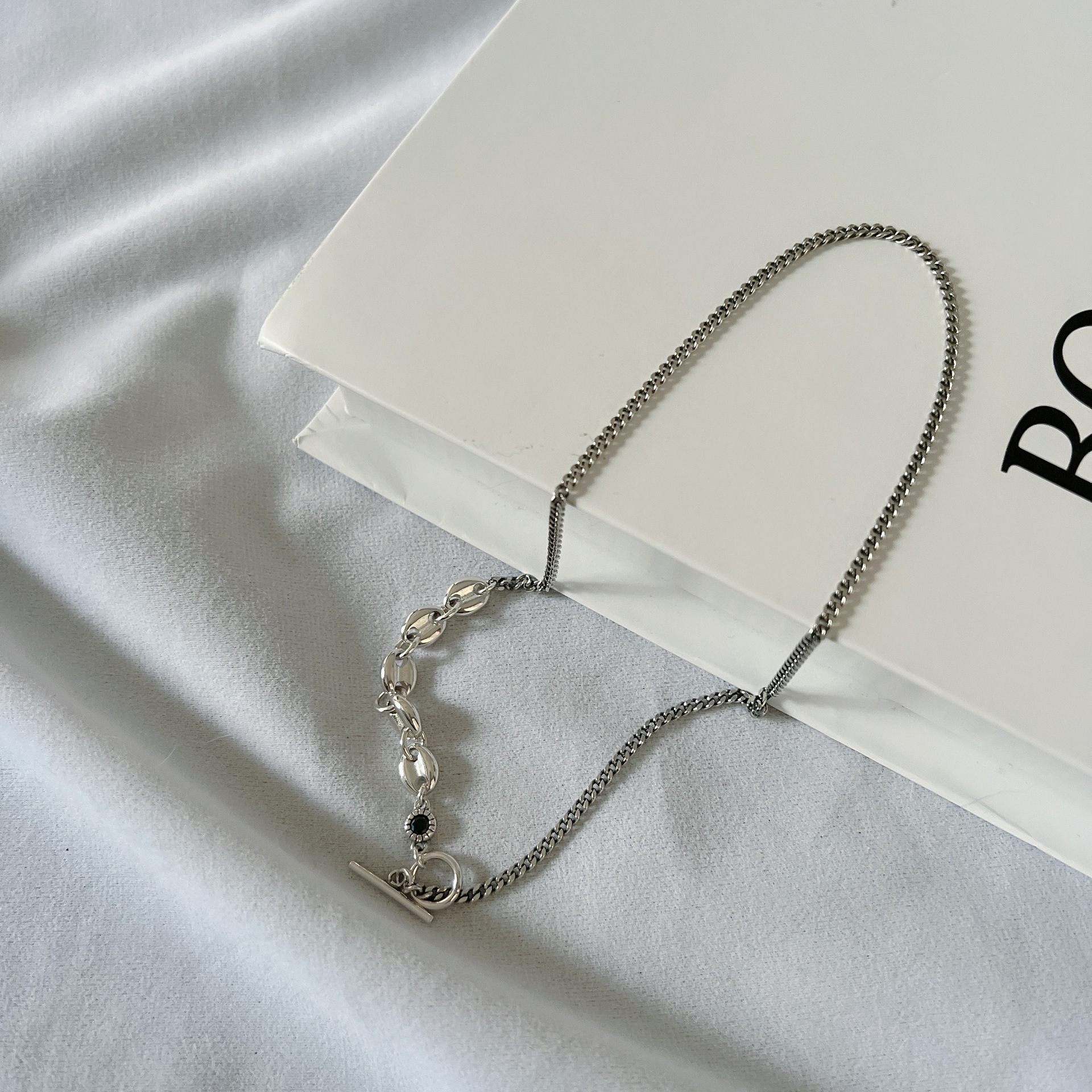 复古猪鼻颈链韩国S925纯银ins小众设计气质OT扣锁骨链轻奢女项链-阿里巴巴