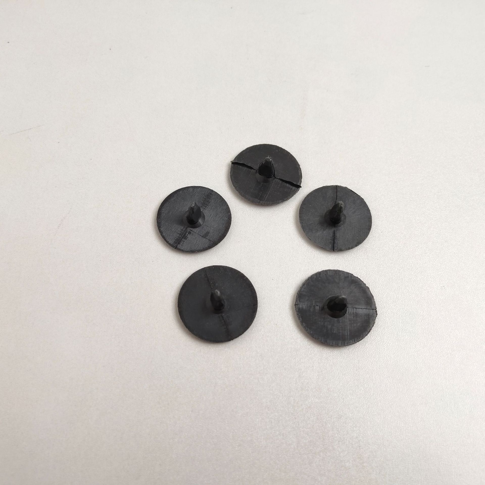 侧裙部件 固定钉 适用于奔驰W204W205W212 0009917498 固定夹-阿里巴巴