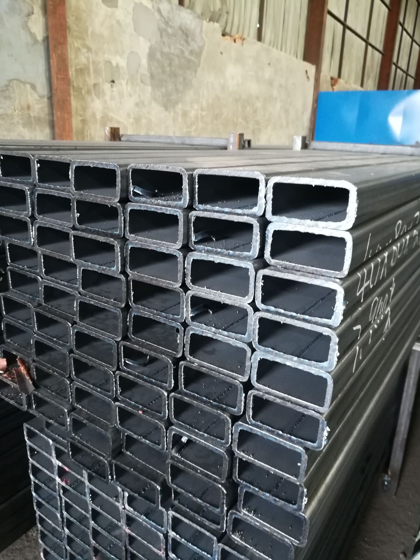 厂家方管现货 q235b方管50*100*3 镀锌管 无缝方管矩形管规格齐全-阿里巴巴