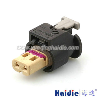 4F0973702F/连接器/汽车插件/护套/接插器-阿里巴巴