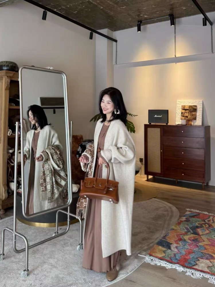 26115-157 厚实！简约宽松一粒扣长款绵羊绒开衫-阿里巴巴