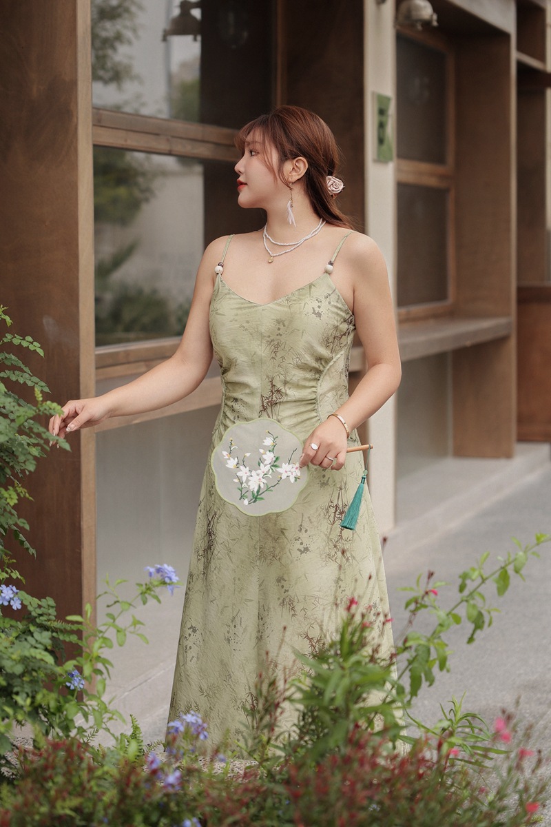 润其N8657翠竹禅意新中式V领串珠吊带裙批发 大码国风吊带连衣裙-阿里巴巴