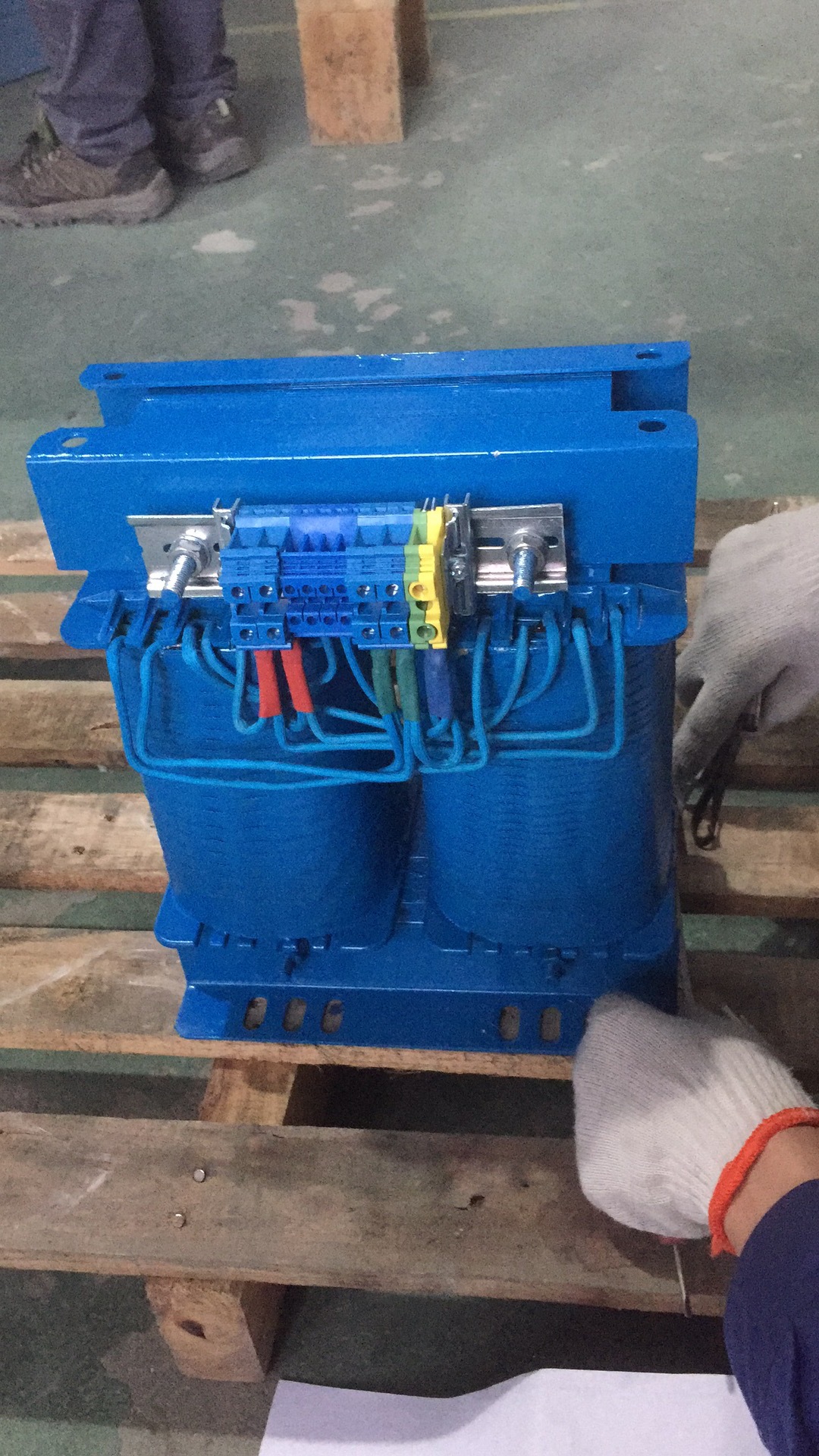 医用隔离变压器 ES7100-6.3kva8kva10kva220v变220v IT成套电源-阿里巴巴