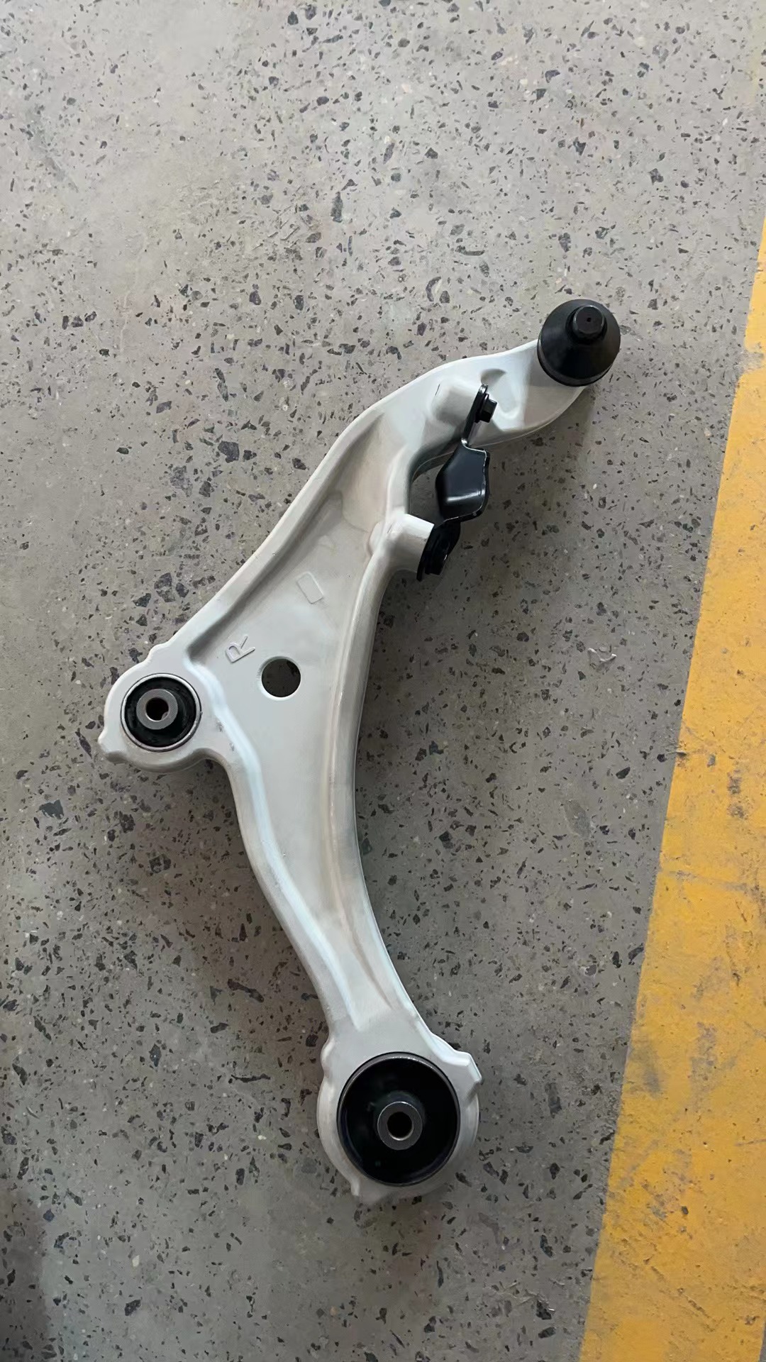 适用尼桑君爵E52专用下摆臂总成54501-1JB0A 54500-1JB0A-阿里巴巴