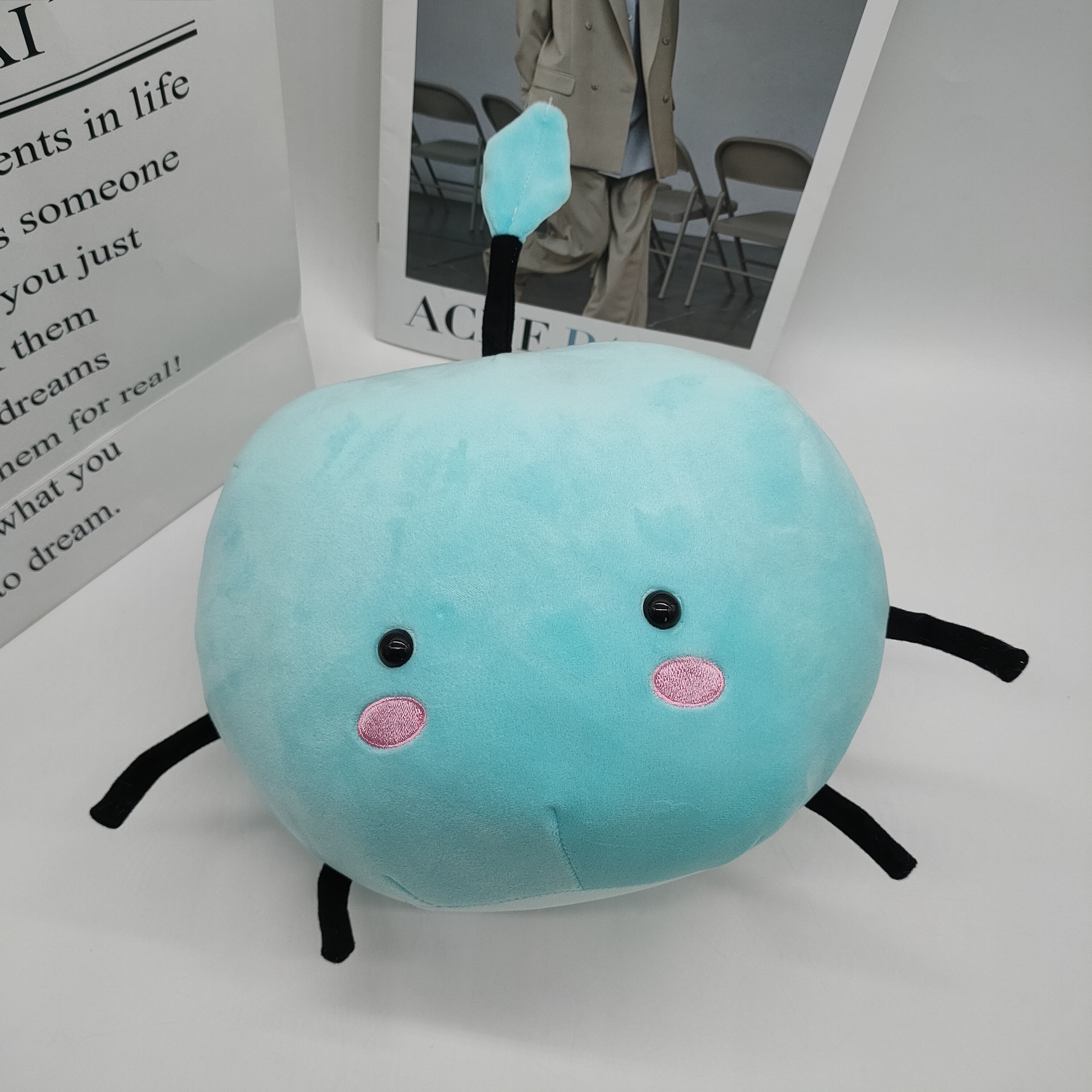 跨境新品 PWA Ball Plush 绿苹果与大眼睛抱枕公仔 毛绒抱枕玩偶-阿里巴巴