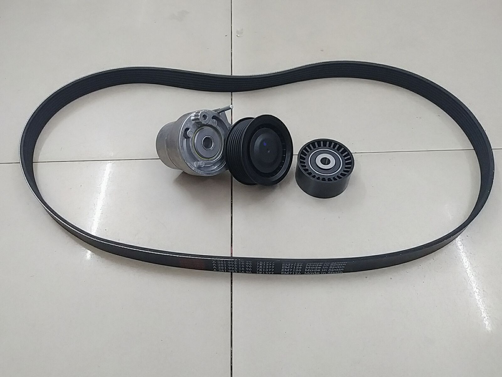 适用新款smart453皮带轮套装张紧轮过渡轮皮带正时皮带2812000370-阿里巴巴