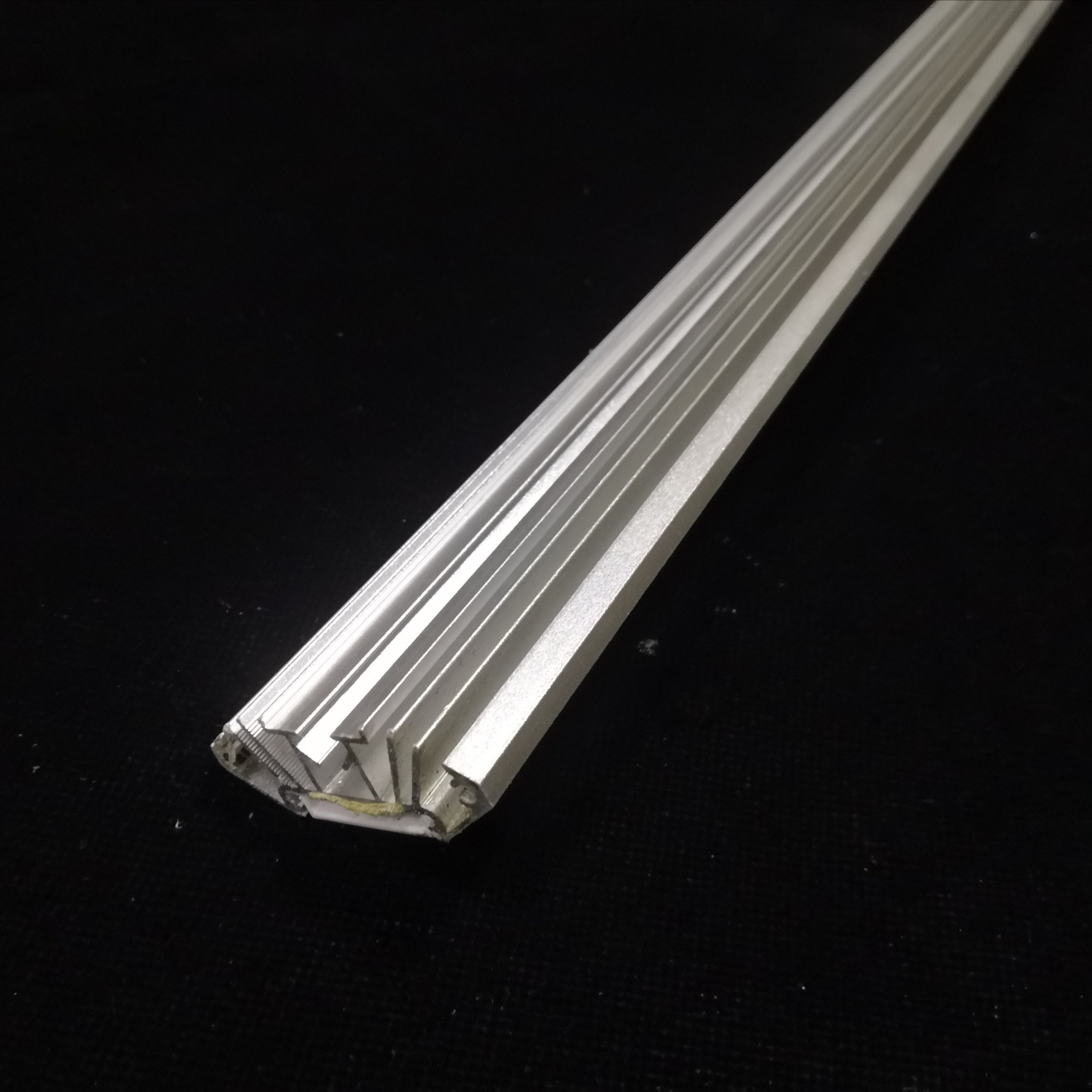 铝型材植物生长LED灯条CNC数控加工铝合金LED氛围灯外壳-阿里巴巴