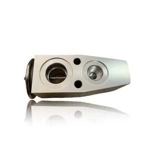 适用于莎拉帝总裁 吉博力 莱万特 GT MC压缩机膨胀阀673003704-阿里巴巴